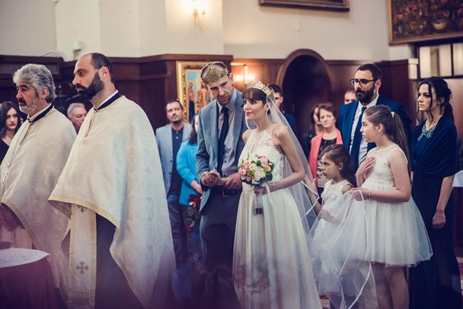 Надежда дъщерята на Маргарита Петкова с църковна венчавка Хай Клуб